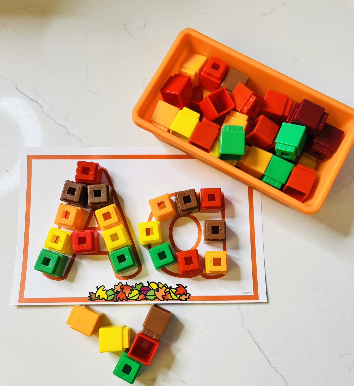 10 Simple& Easy Unifix Cube Activities for Preschoolers to Welcome Fall ...